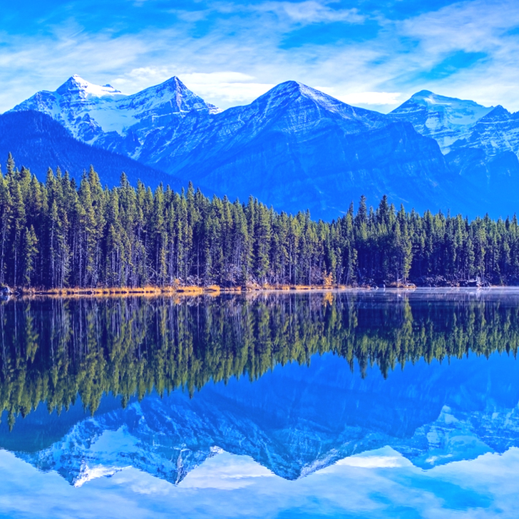 Spring Water | Organic Glacier Sparkling Water | Pura Spring